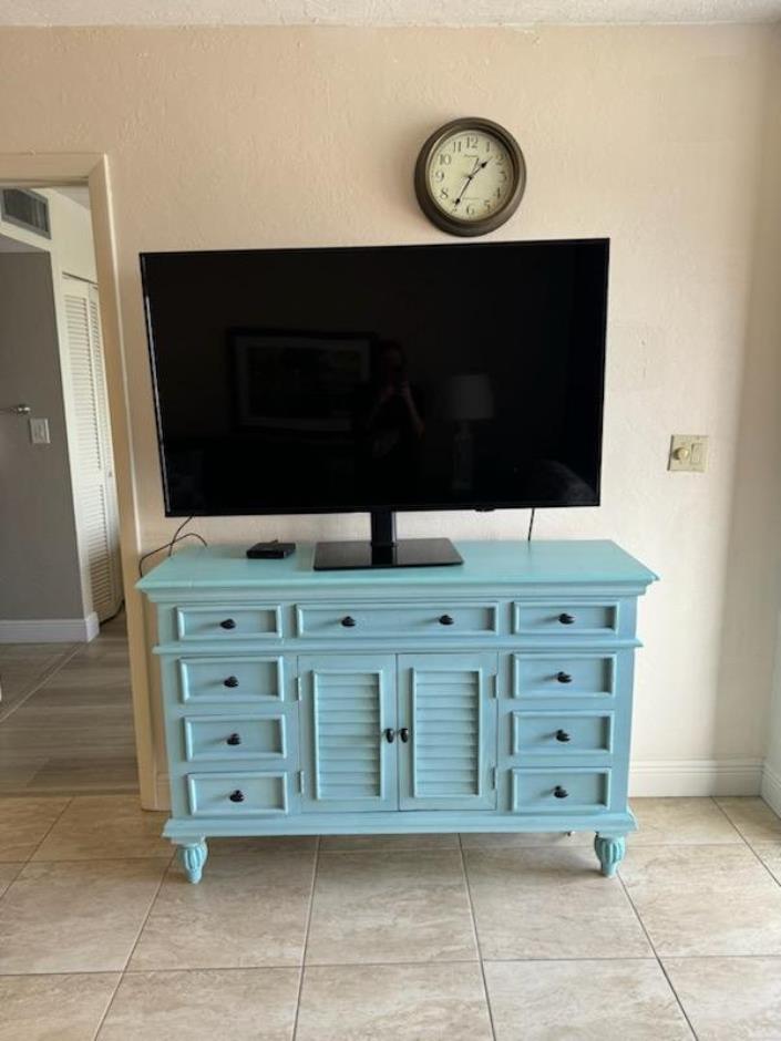 Vanderbilt Beach Harbour Club - Phase III Real Estate Services